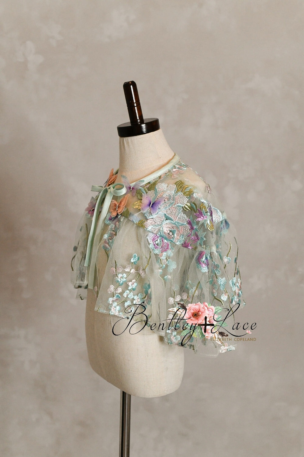 Gardenia Floral Cape